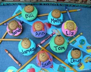 16 Back-to-School Cupcake Ideas | Mother's Home